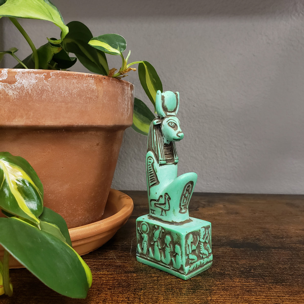 Egyptian Hathor Statue - Ancient Egypt Collectible - Egyptian Cow Godd ...